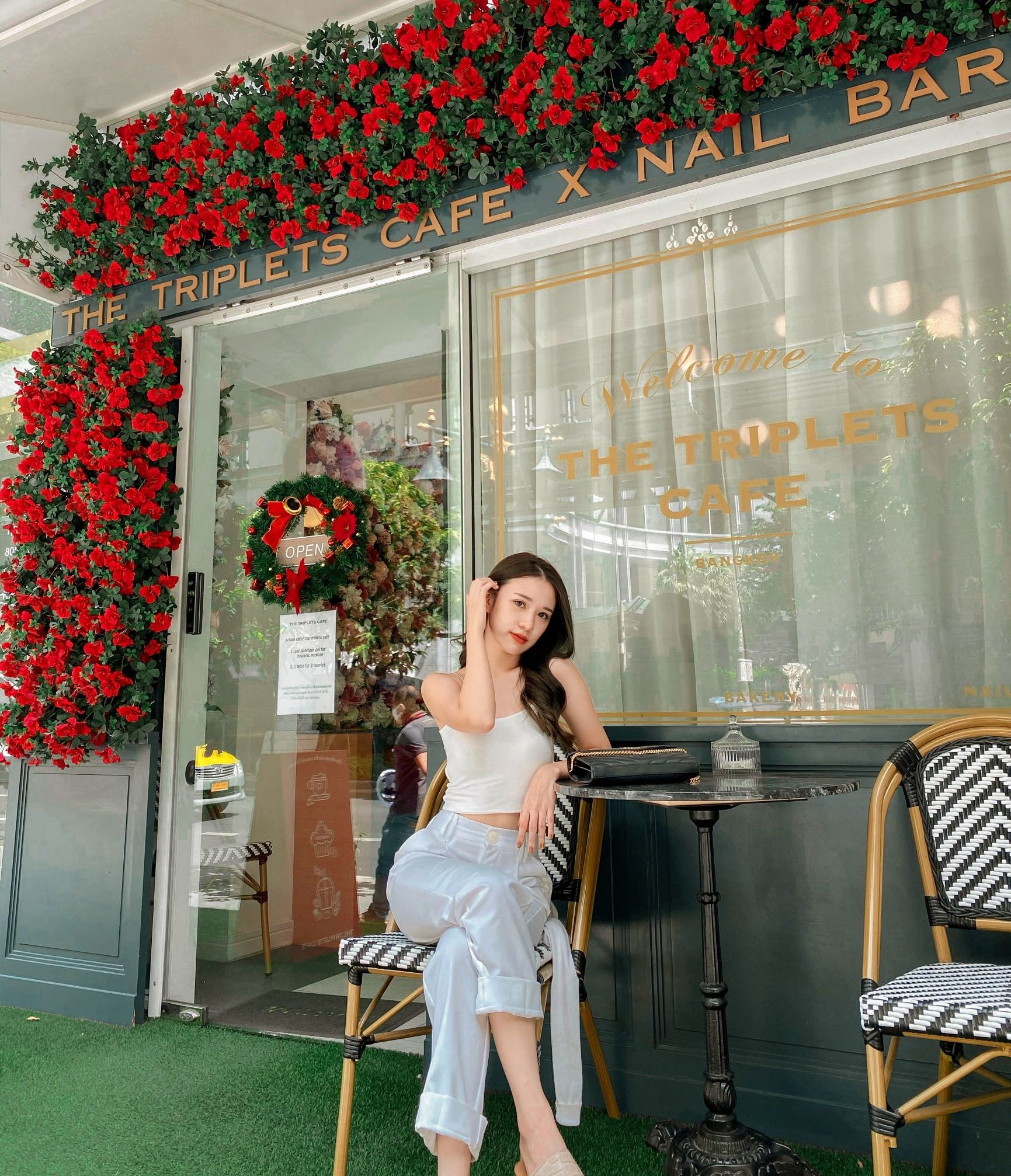 The Triplets Cafe x Nail Bar – [Review] รีวิวต่อขนตา ทาสีเล็บเจล - GoWabi