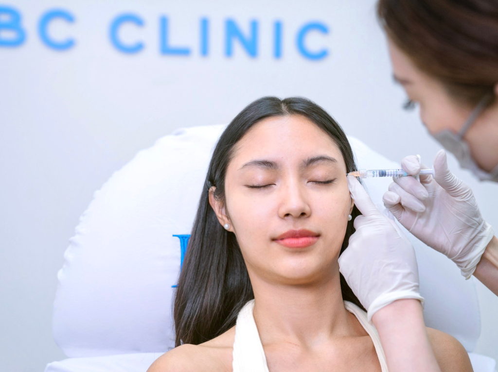 หน้าโทรมอยากมีใบหน้าเด็ก ขอเเนะนำเติมฟิลเลอร์ที่ LBC Clinic